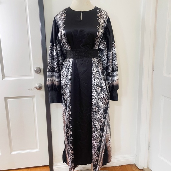 Ashro | Dresses | Ashro Oversized Black White Paisley Print Boho Kaftan ...